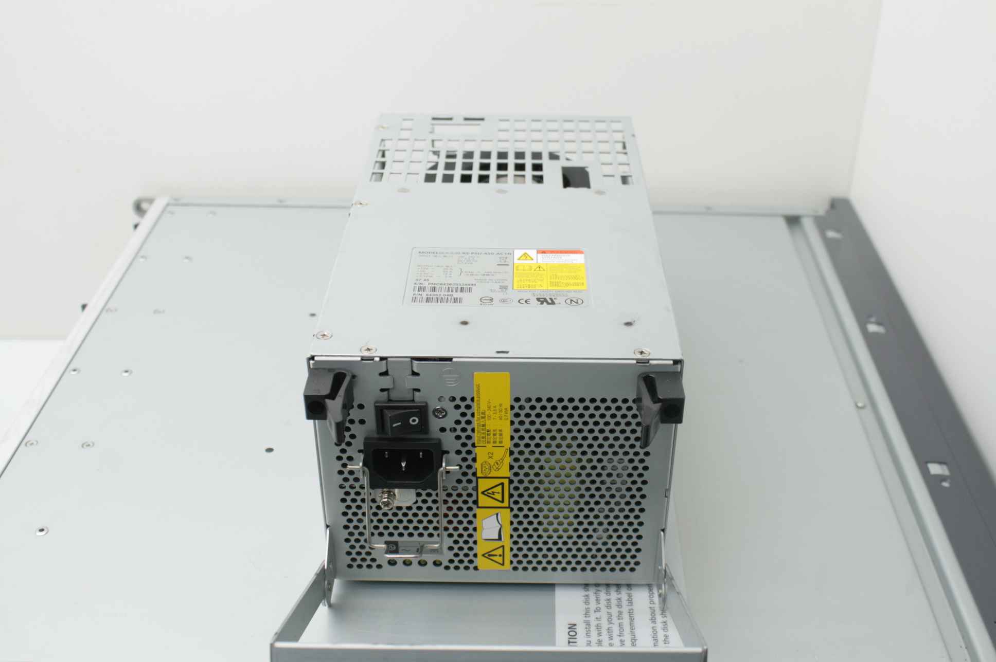 NetApp NAF-0601 Filer, FULL SYSTEM FAS3040 Filer w/ 6x NetApp DS14MK4 ...