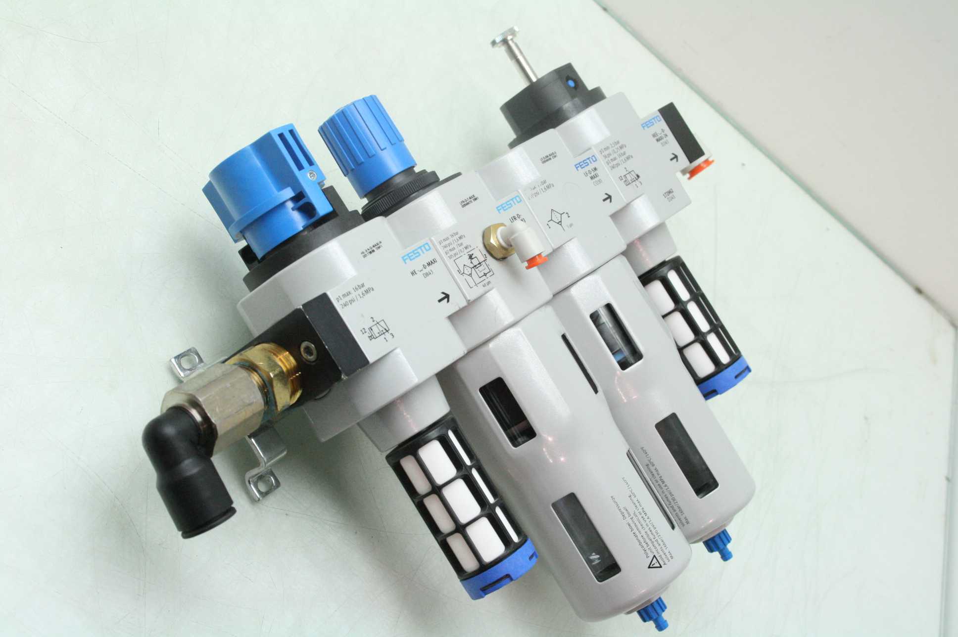 Festo Pneumatic FRL Filter HE-3/4-D-MAXI-N Regulator LFR-D-7-MAXI LF-D ...