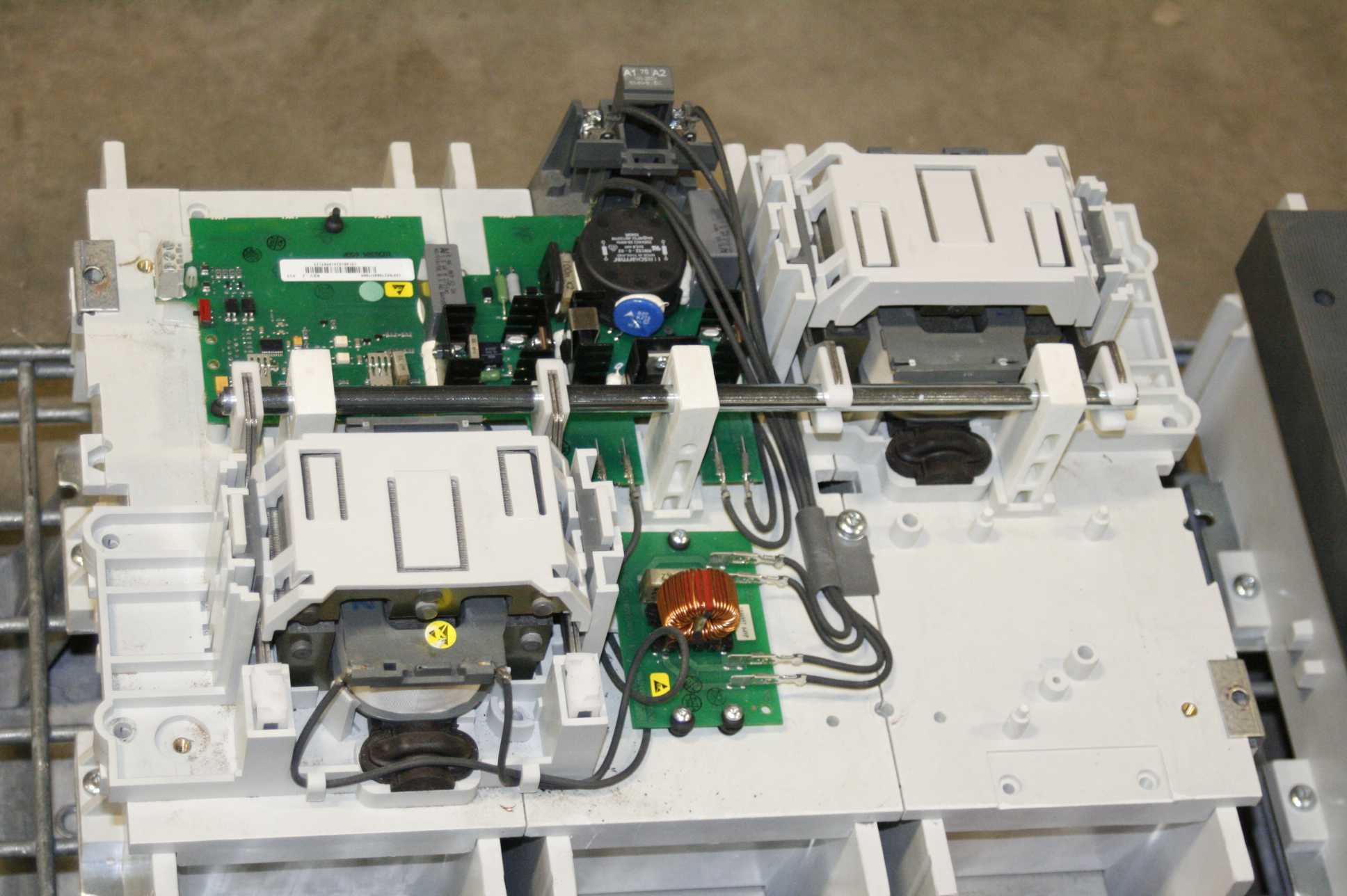 ABB AF1350-30 Contactor 100-250V DC Coil 1350A / 1000V DC / AF135030 ...