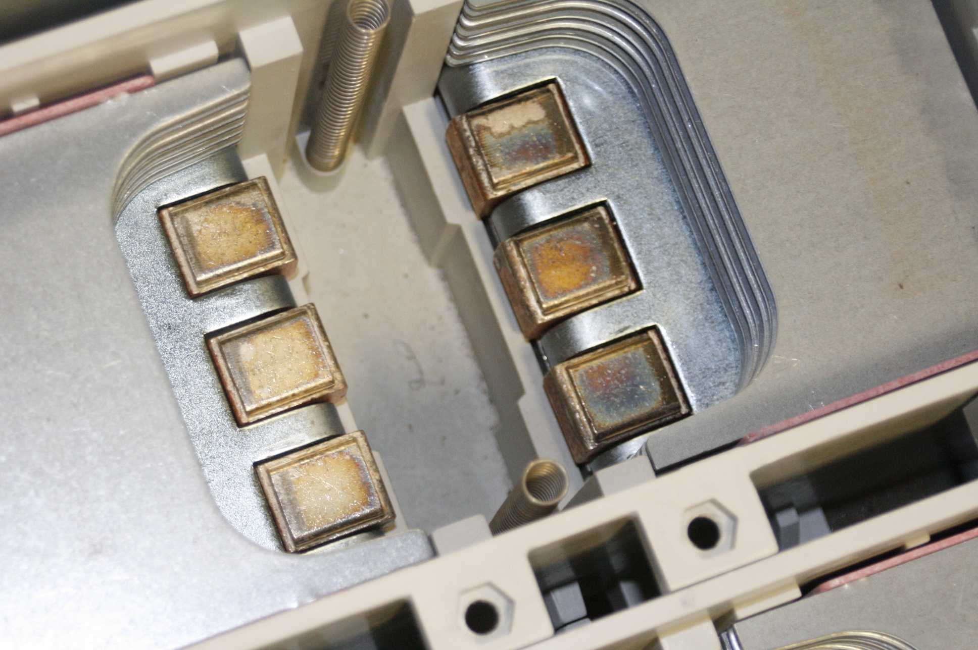 ABB AF1350-30 Contactor 100-250V DC Coil 1350A / 1000V DC / AF135030 ...