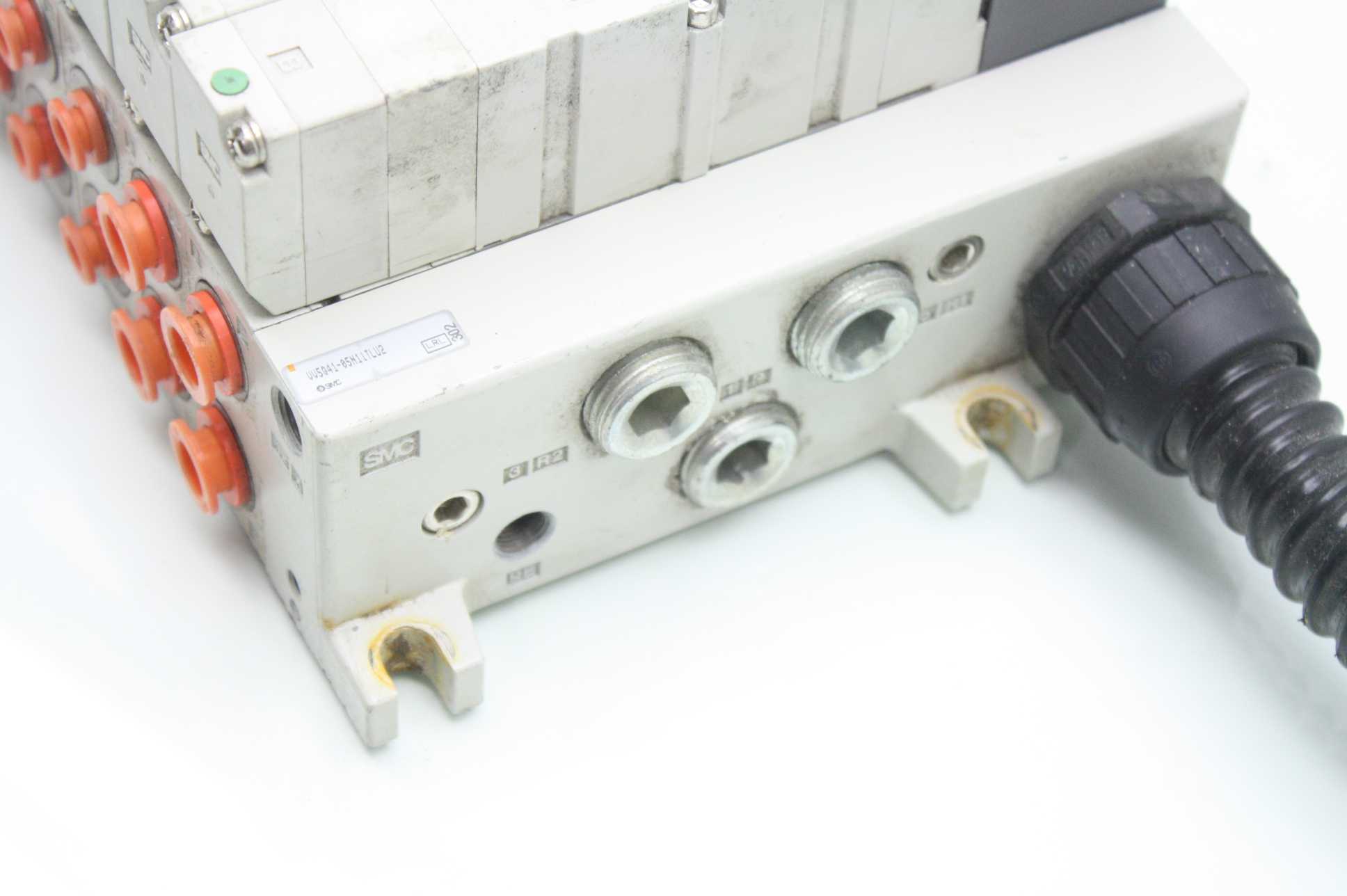 SMC Manifold Valve Assembly With (5) VQ4300-5 - Used - Motion ...